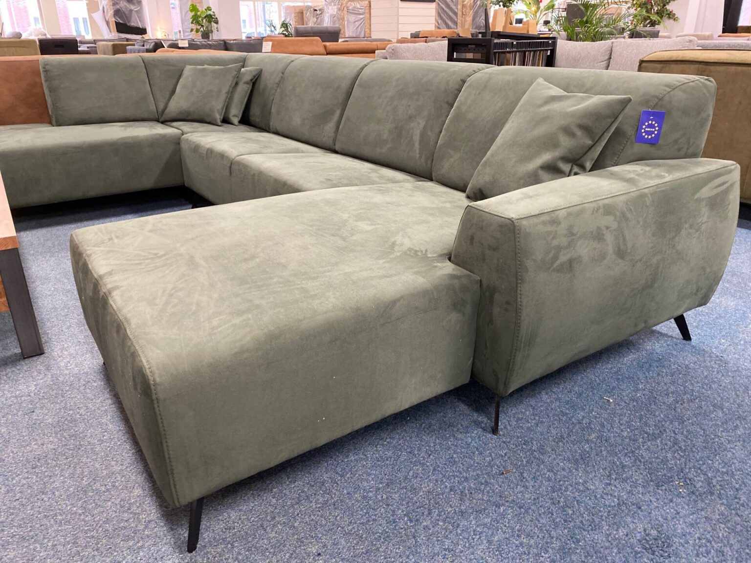 Hoekbank Rafa. Leverbaar in diverse kleuren - Divani Outlet